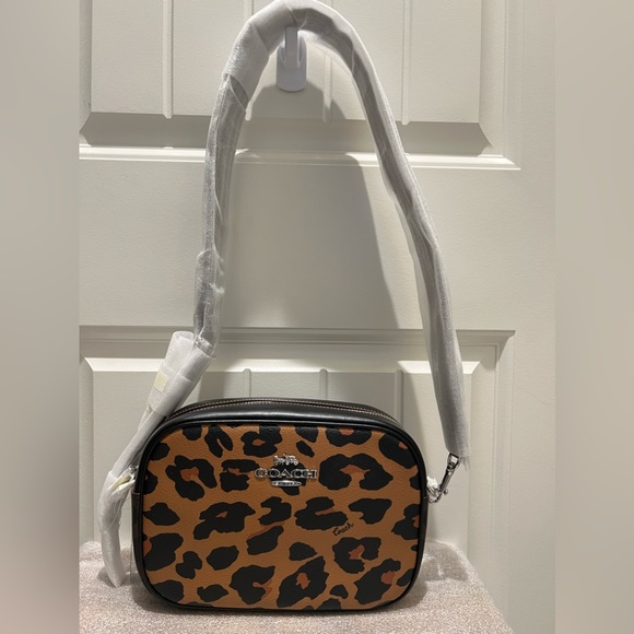 Coach | Bags | Coach Jamie Camera Bag In Signature Canvas With Leopard ...